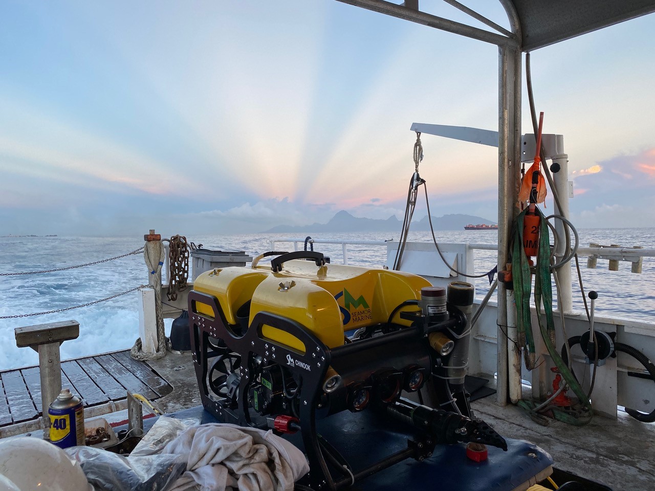 Journal of Ocean Technology: Exploring Our Underwater World - SEAMOR ...